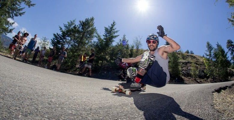 37 Best Longboards for Cruising (Beginners Guide)